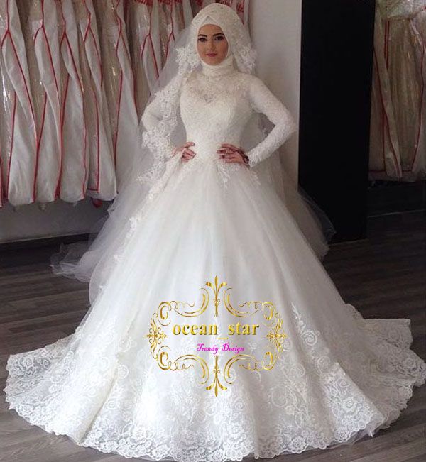 2017 High Neck Muslim Lace Wedding Dresses Long Sleeves Covered Button