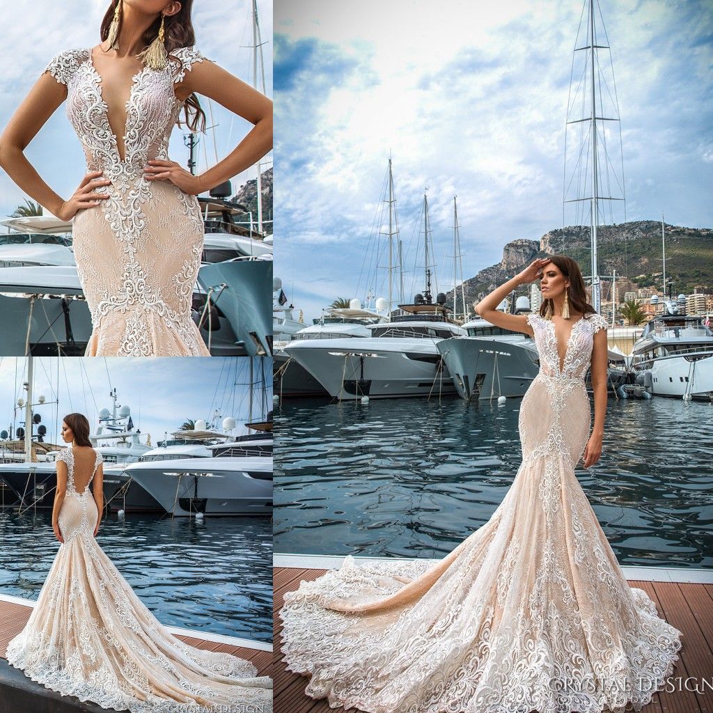 2017 New Crystal Design Plunging V Neck Mermaid Wedding Dresses
