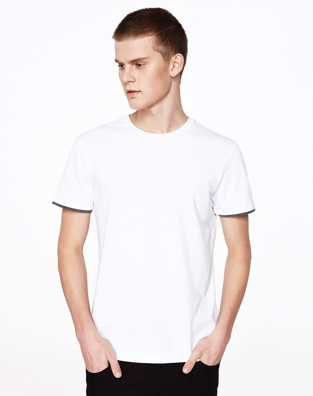 How to Choose Between a 200g T-Shirt and a 240g T-Shirt