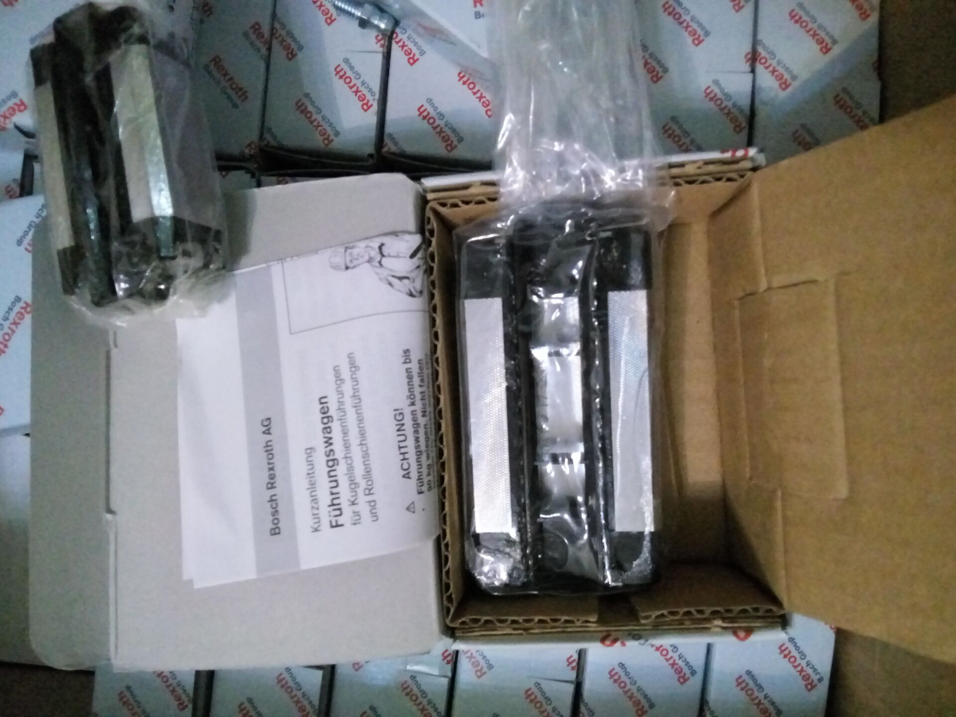 Wholesale Linear Bearing Rexroth Runner Block R162221320 High Rigidity ...