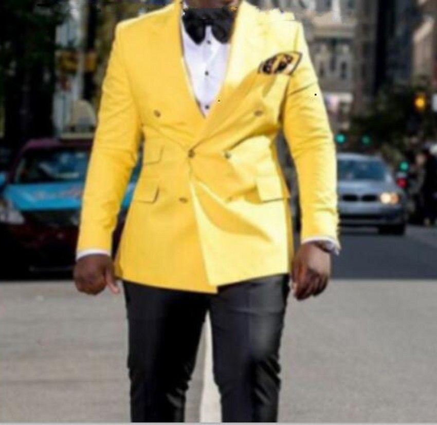 Popular Yellow Men Wedding Tuxedos Peak Lapel Double Breasted Groom ...
