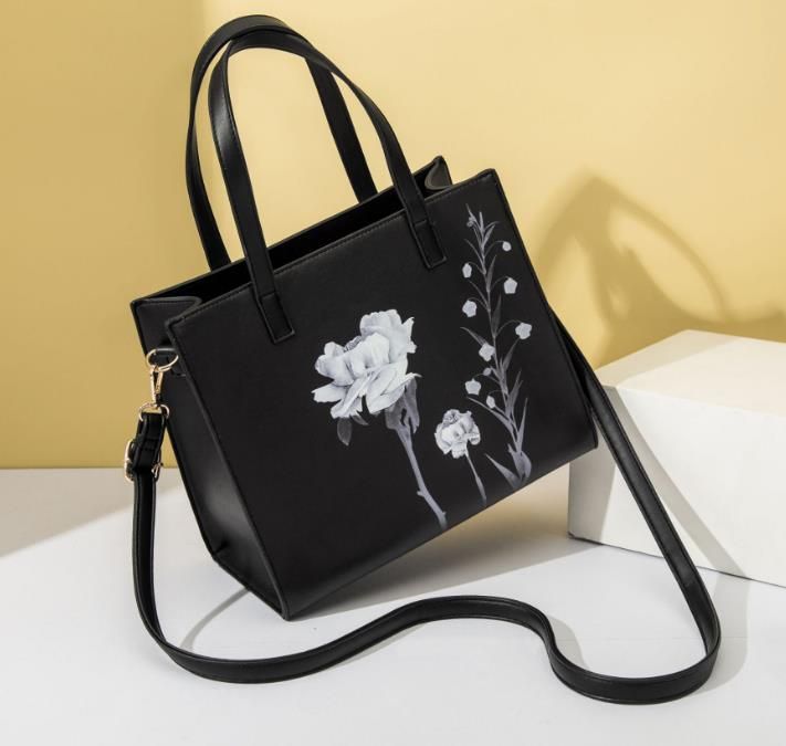 Ladies Purse Design 2020 Calendar | semashow.com