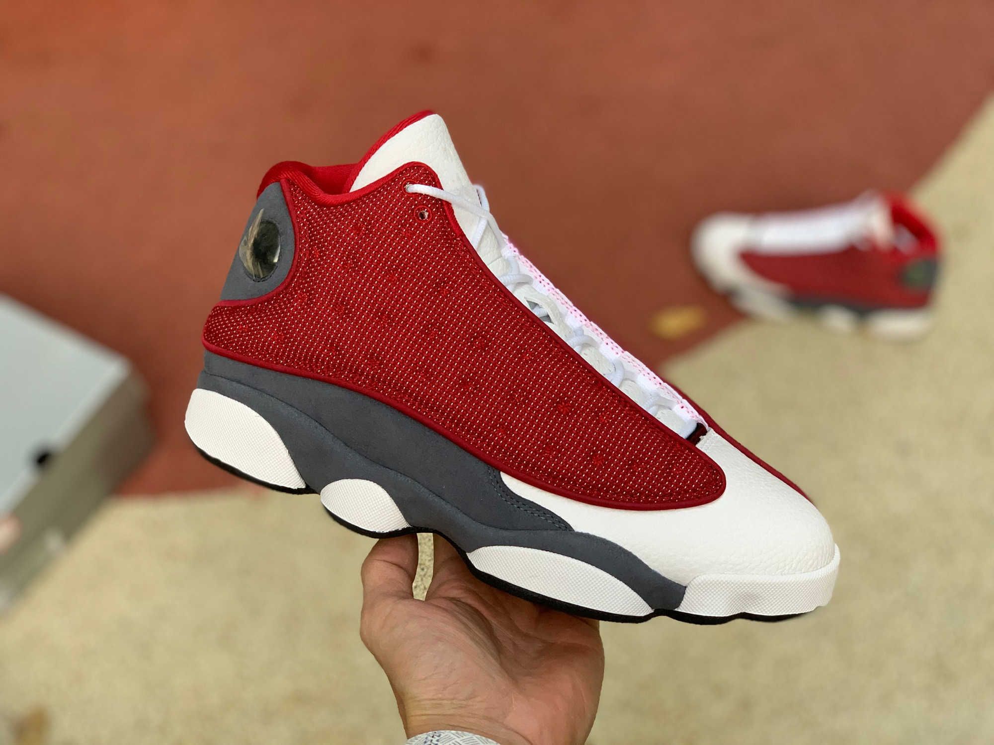 Grey Toe 13s