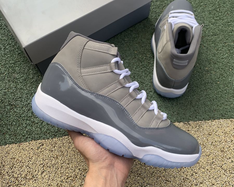 Cool Grey 11 Carbon Fiber