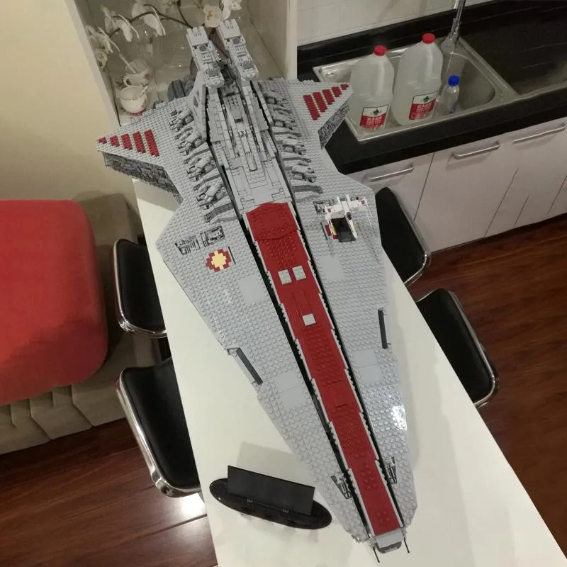 05077 The UCS Venator Class Star Destroyer ST04 Bloques De Construcci￳n De Modelos De Pel￭cula ...