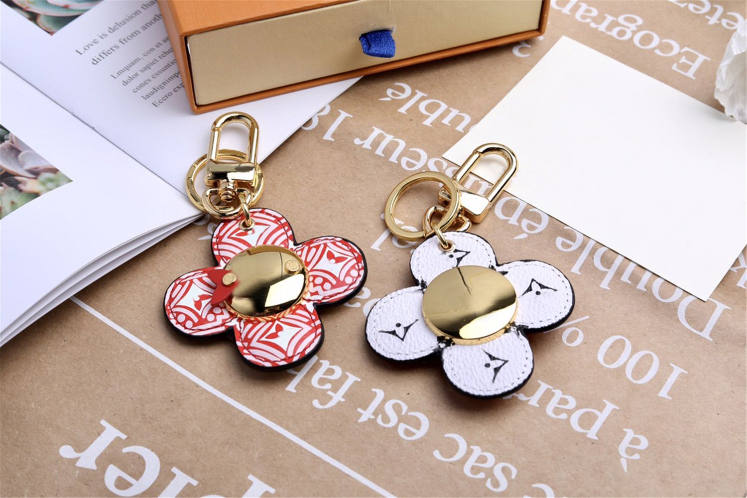 High Quality Keychain Classic Luxury Designer Sun Flower Key Chain Men ...