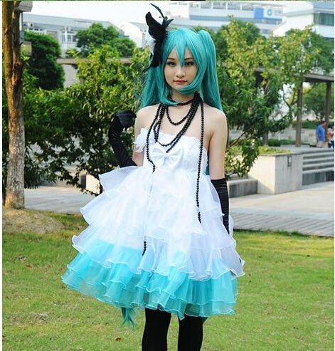 Hatsune Miku Cosplay Outfits