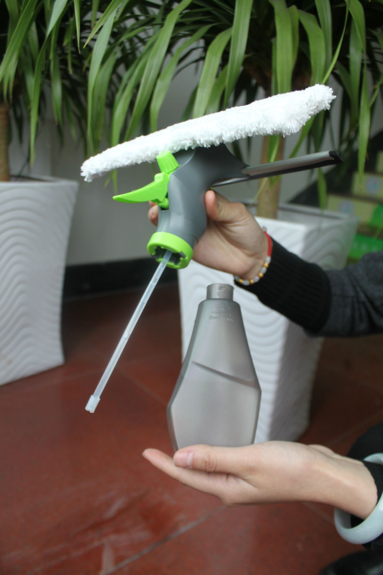 2020 Water Spray Window Cleaner Multi Purpose Two Sides Glass Cleaning ...