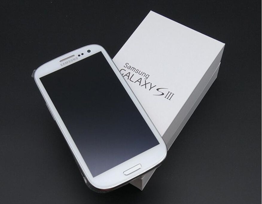 Samsung Galaxy S3 White Box