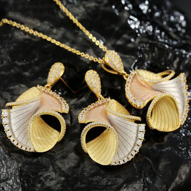 Saudi Gold Jewelry Set Design - Collection of Precious Jewelry Design