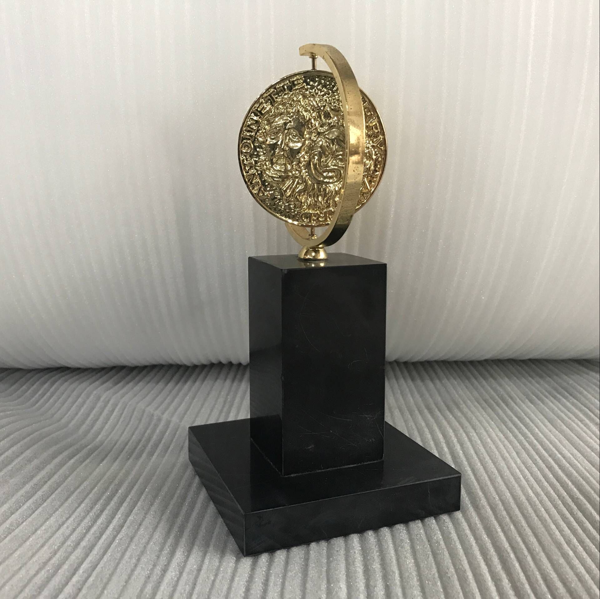 Tony Award Statue Replica