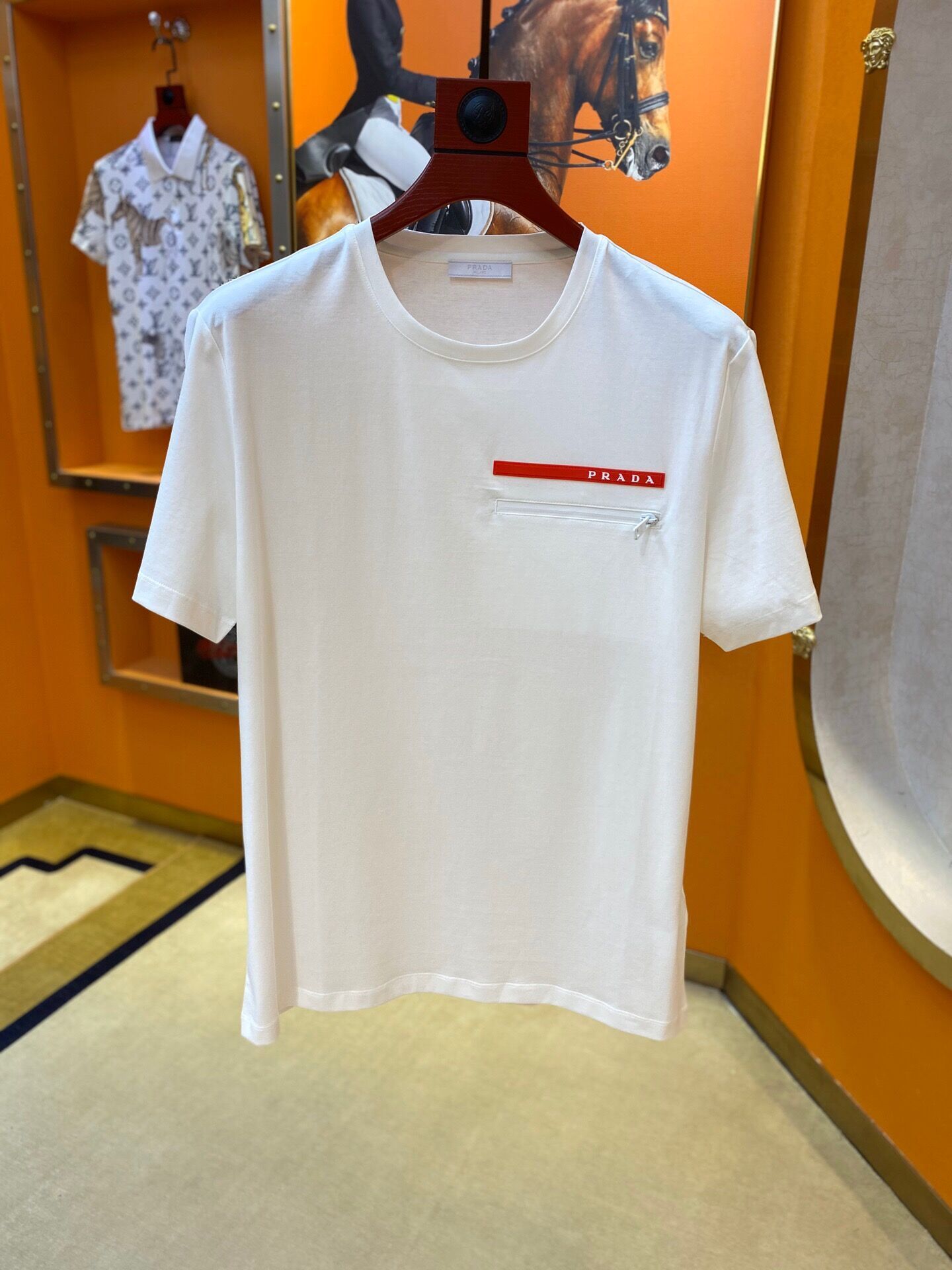 2020 2020 Mens Designer T Shirts Red Logo Designer Men T Shirt Soft ...