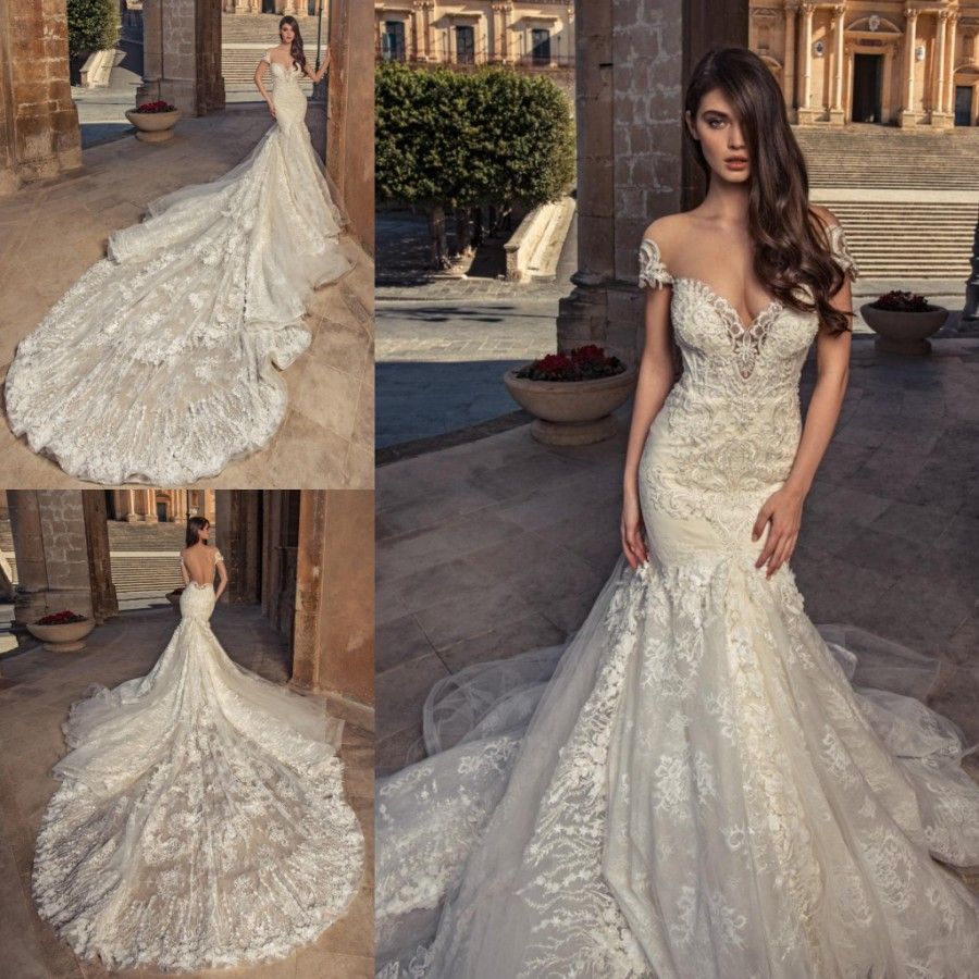 Gorgeous Mermaid Lace Backless Wedding Dresses Sheer Sweetheart Neck ...