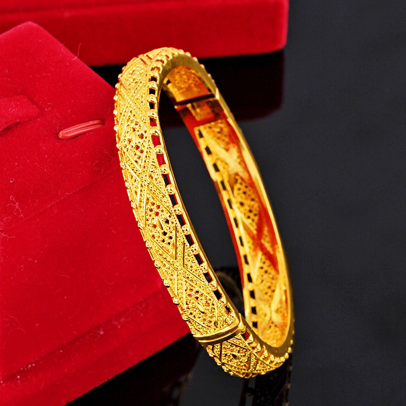 Red And Golden Designer Shankha Pola Or Shankha Churi For
