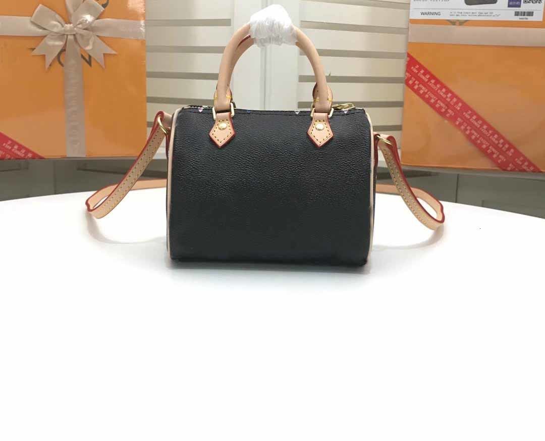 Popular Designer Handbags 2020 | Paul Smith