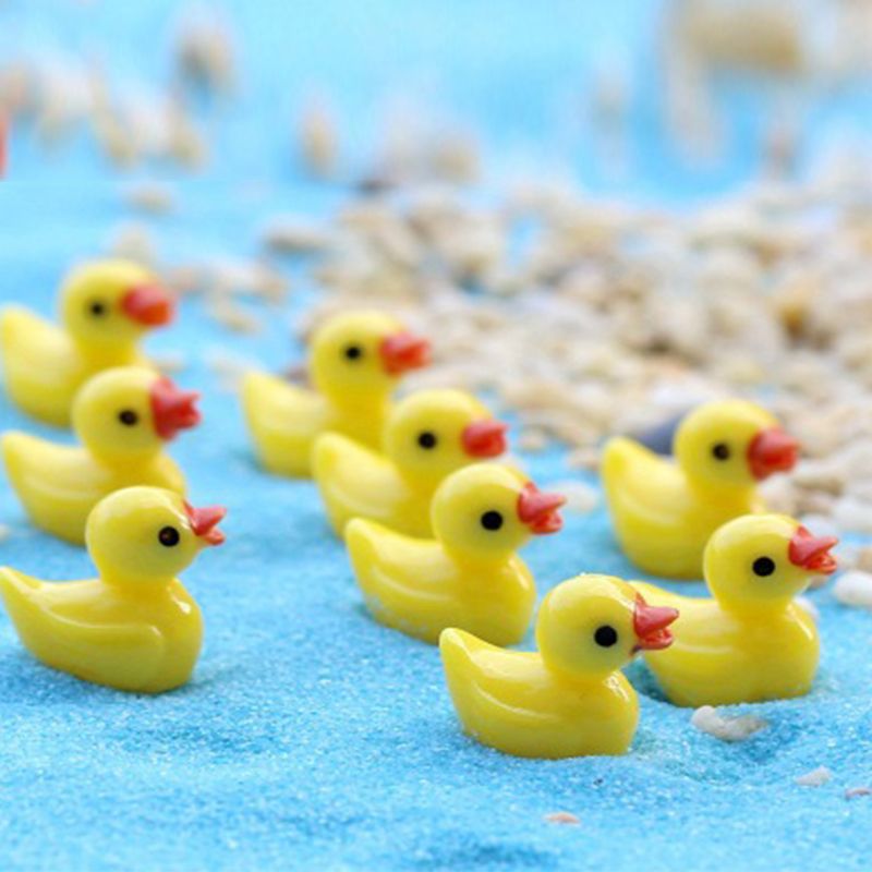 2021 Cute Resin Duck Mini Yellow Duck Shaped Model Micro Miniature Moss ...