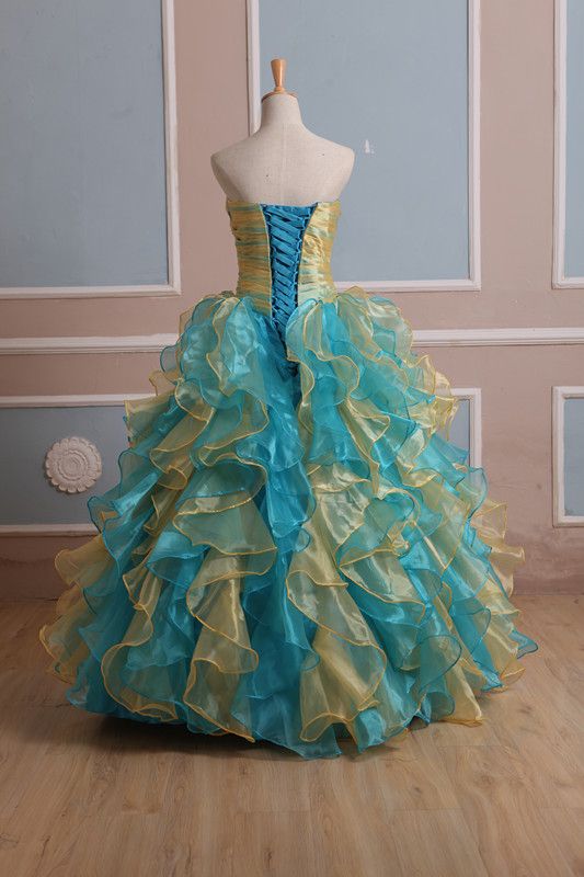 2020 In Stock Sex Ball Gown Quinceanera Dresses With Beading Crystals