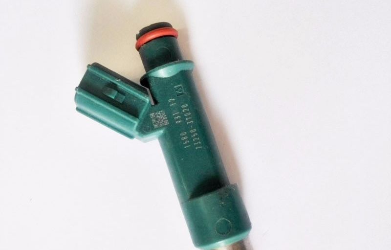 Fuel Injector 23209 37020 For 1.8 Toyota Prius Lexus CT200H 23250 37020 ...