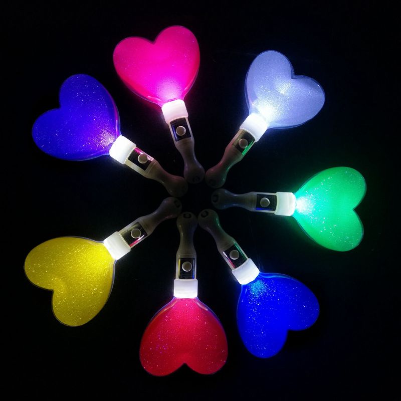 Compre Forma De Corazón LED Palillo Del Corazón Resplandor En La ...