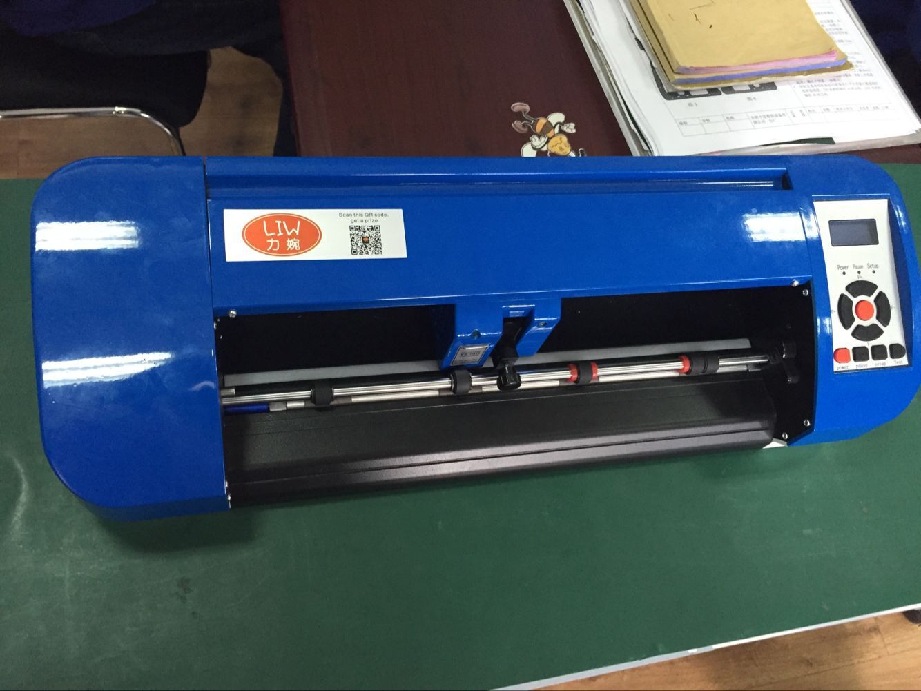 2020 Hot Selling Mini Auto Cutting Plotter For Desk Cutter Plotter ...