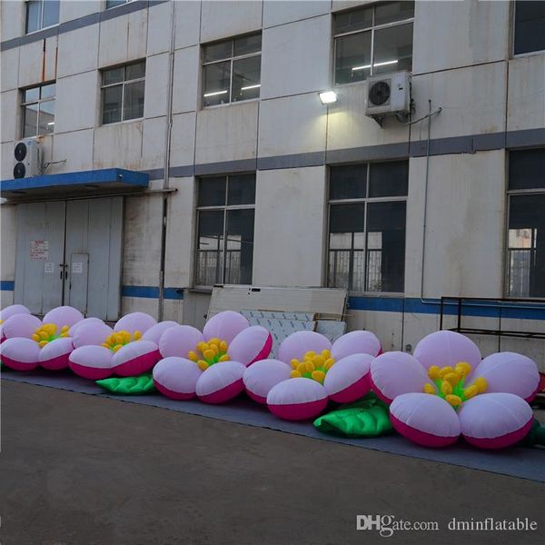 2020 Red And White Inflatable Flowers Chain 10m Length Inflatables ...