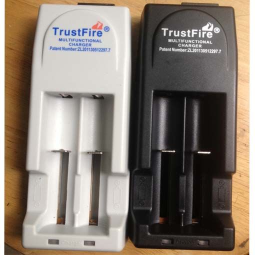 Free DHL,Black Trustfire TR 001 Dual Battery Charger + Car Charger ...