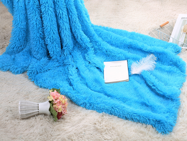 Soft Long Shaggy Fuzzy Blanket Faux Fur Warm Elegant Cozy Fluffy Throw ...