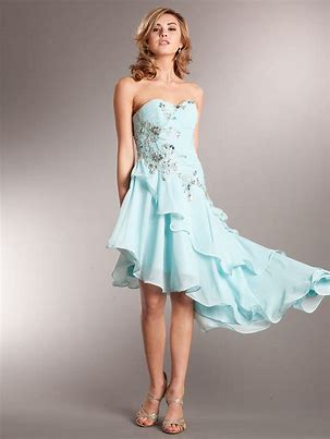 Stunning Ruffled Prom Dresses to Make You Stand Out