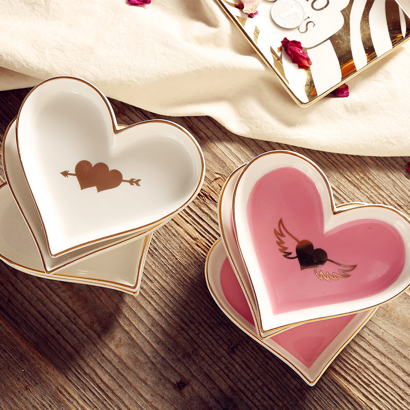 Heart Plates is the Perfect Addition to Your Tableware Collection