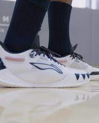 Li-Ning Showcases New Collection