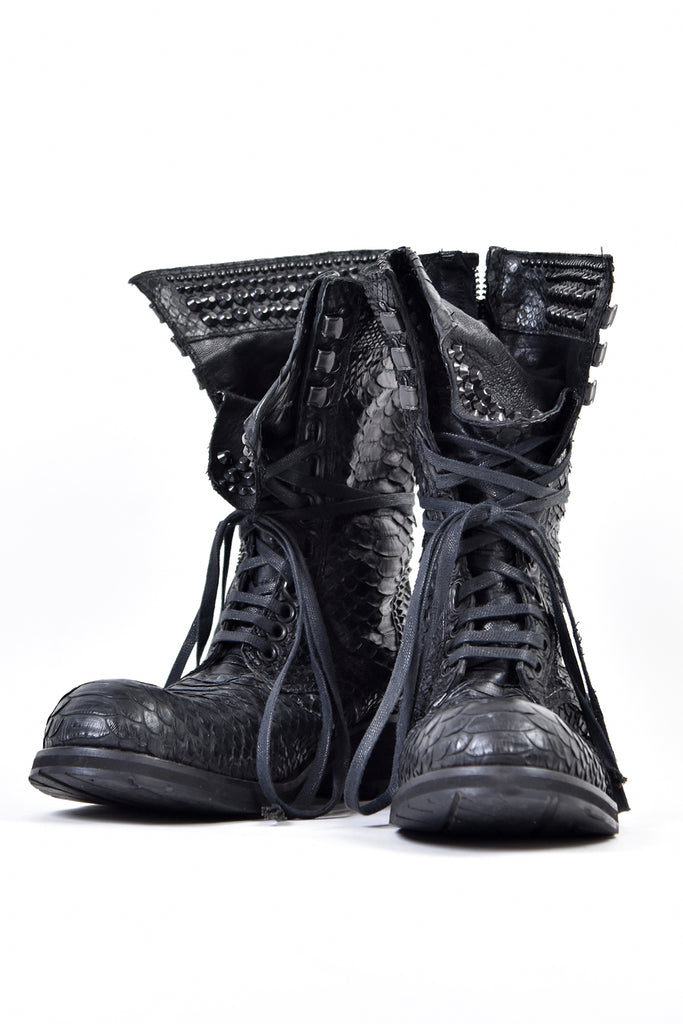 The Ultimate Guide to Chrome Boots - How to Style, Where to Buy and ...