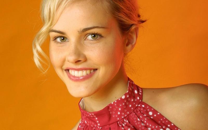 Top 5 Isabel Lucas Movies You Can't Miss