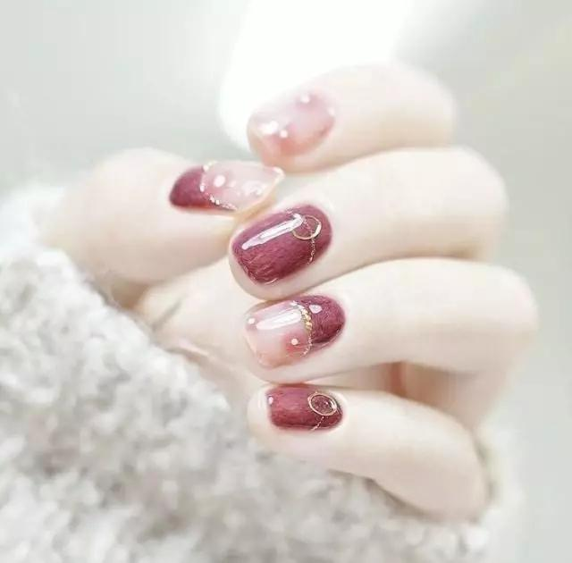 10 Heartfelt Nail Art Designs That Will Make You Swoon