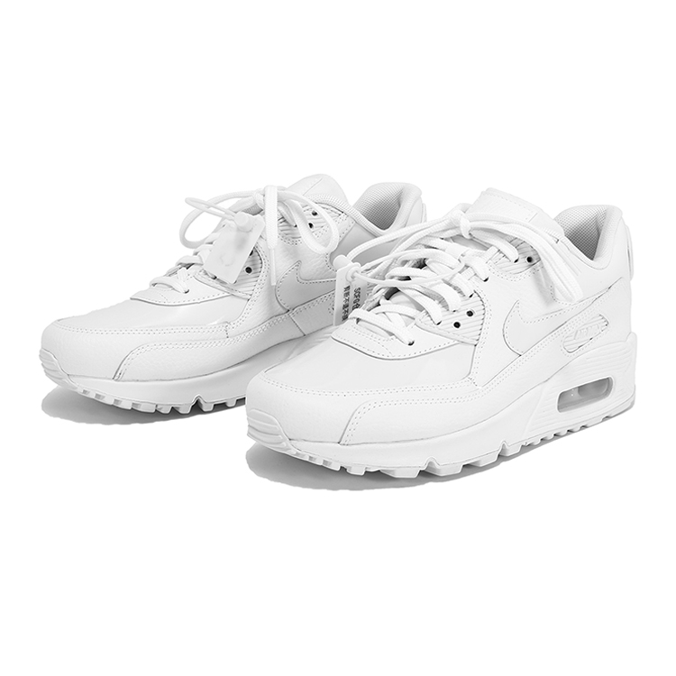 Spandi Casual Sneakers: A Must-Have in Your Wardrobe