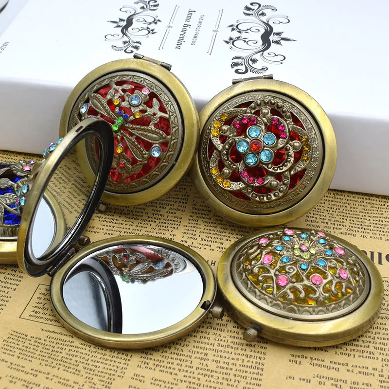 Pocket Mirrors Foldable Compact Makeup Mirrors: Round Portable Mirror ...