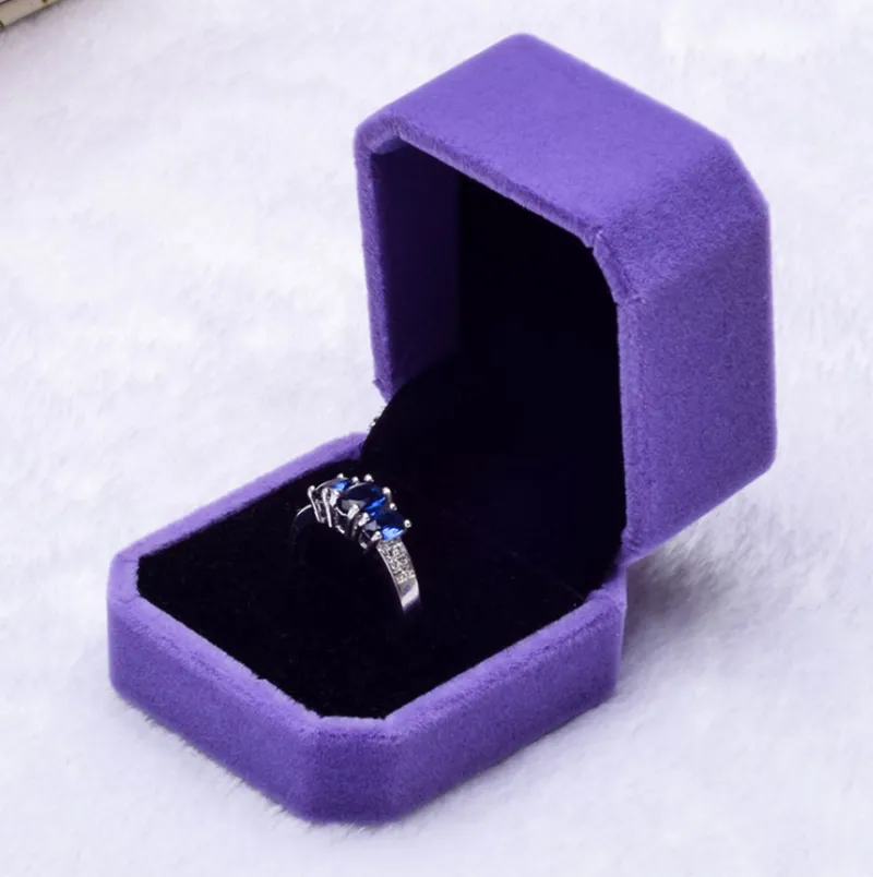 Elegant Velvet Square Jewelry Gift Box - Perfect for Engagement ...