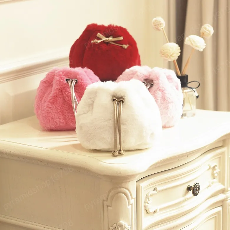 DHgate.com:Girls Fluffy Crossbody Purses | Faux Fur Winter Coin Pouches ...