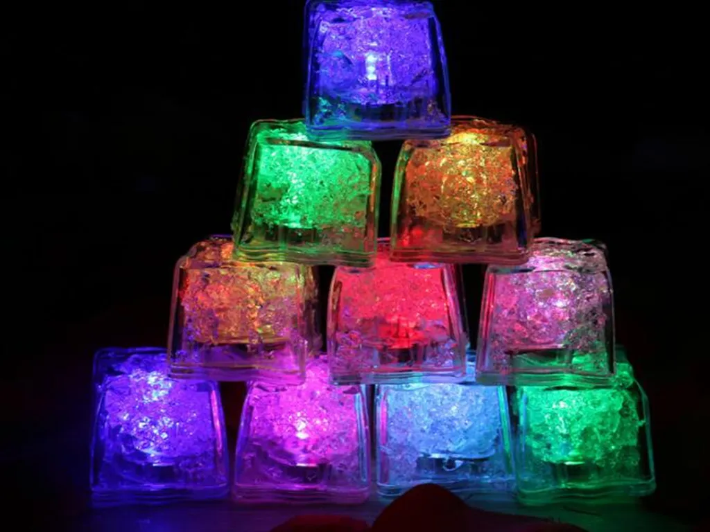 Romantic LED Korean Shaved Ice Cubes Fast Slow Flash, Auto Changing ...