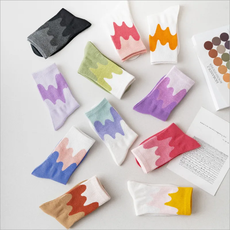 DHgate.com:Cozy Fall Vibes: Stylish Gradient Ice Cream Wave Socks for ...