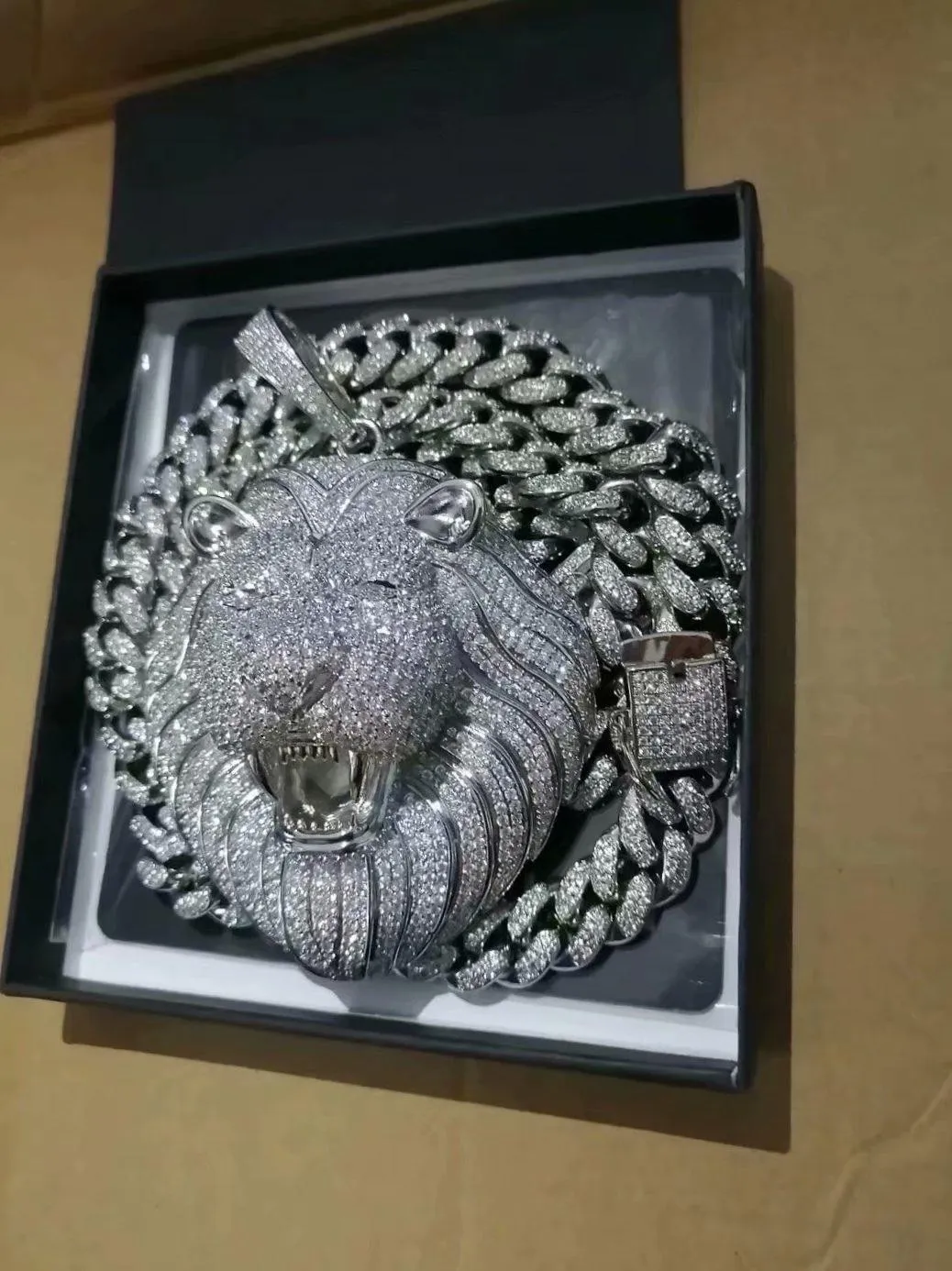 Luxury Mens Hip Hop Iced Out Tiger Pendant Gold With Bling Diamond ...