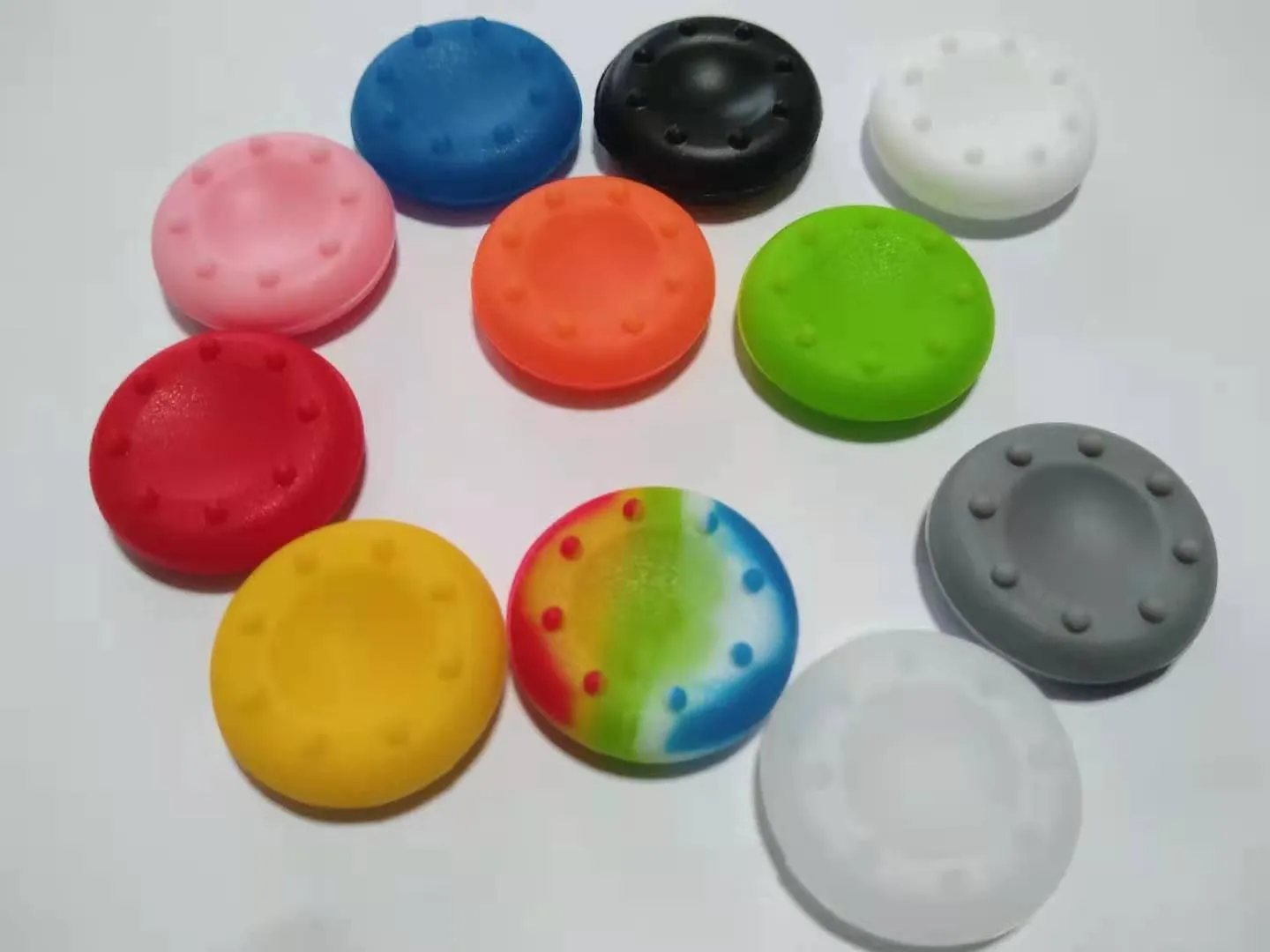 DHgate.com:Soft Slip-Proof Silicone Thumbsticks cap Thumb stick caps ...
