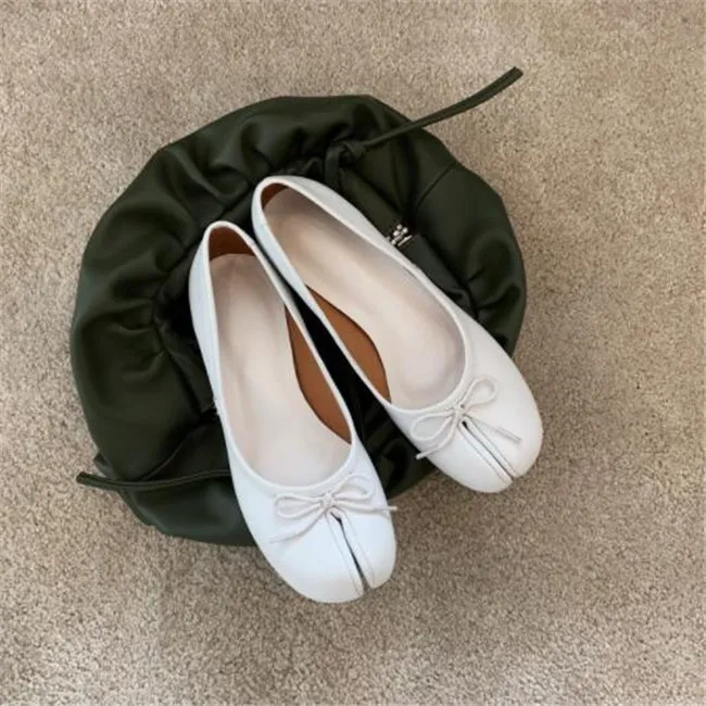 Split Toe Low Heel Pumps: Genuine Leather Tabi Shoes - Round Toe ...