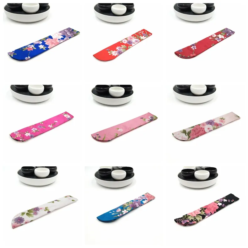 Elegant Vintage Printing Hand Fan Sleeve: Silk Folding Fans Dustproof ...