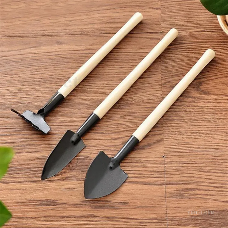 Garden Shovels: Miniature Patio Digging Tools Set With Wooden Handles ...