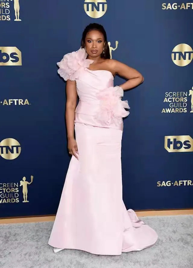 simple red carpet dresses | Dresses Images 2024 | Page 6