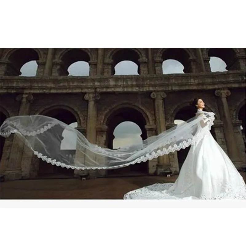 Cathedral Wedding Veil 5M - Long Bridal Veil with Delicate Lace Edge ...