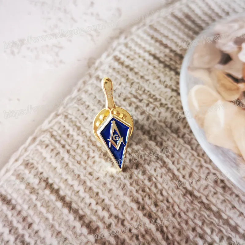 Wholesale Masonic Lapel Pins Creative 3D Spade Blue Cartoon Design For ...
