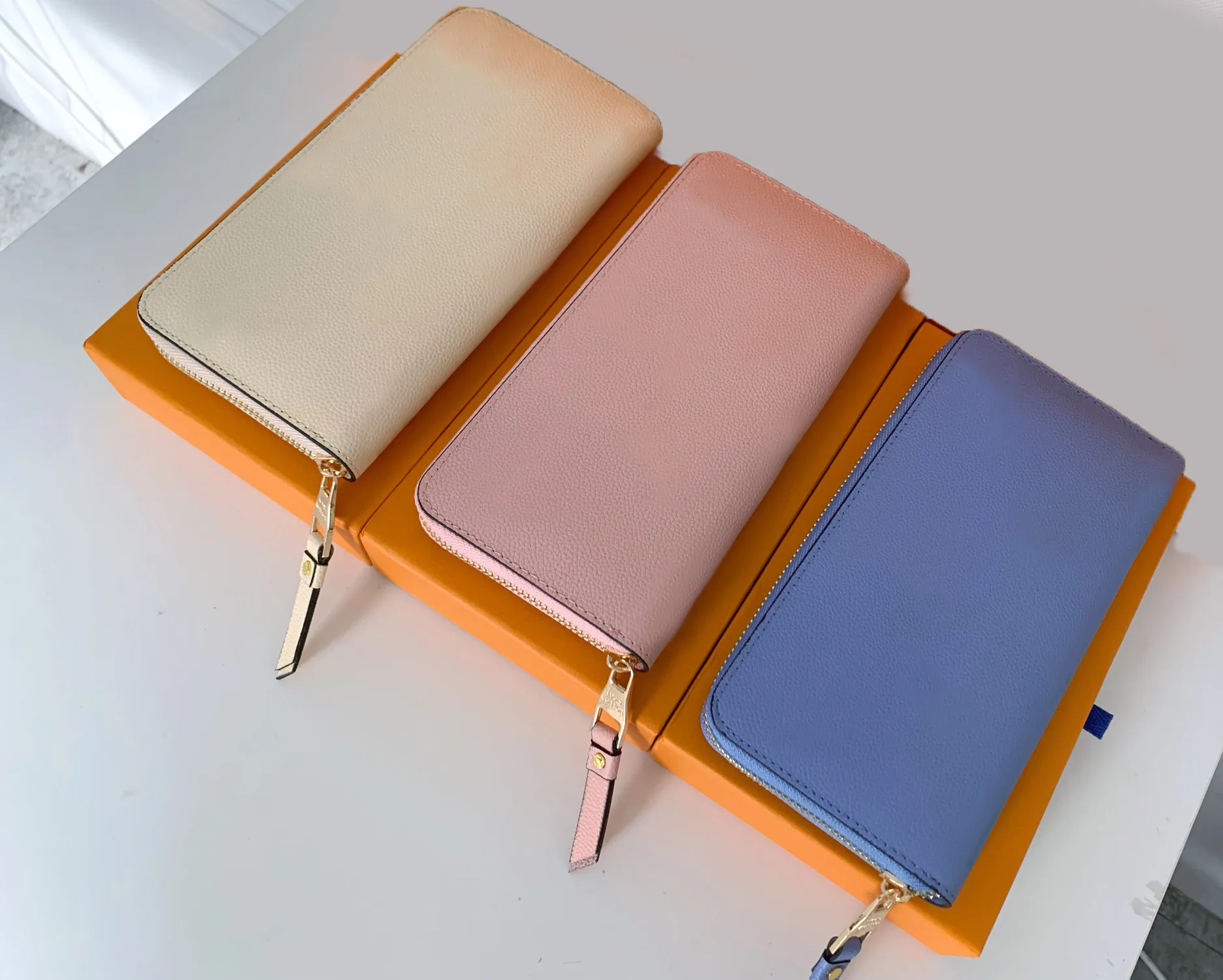 Fashion Designers Zippy Wallet: High Quality Leather Wallet for Men ...