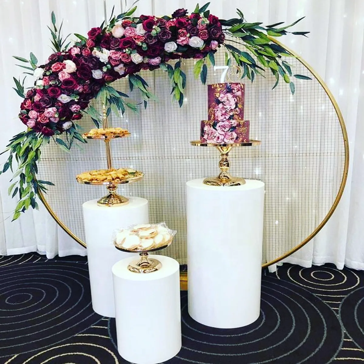 Acrylic Wedding Plinth Set - Pentagon Dessert Table Display, White ...