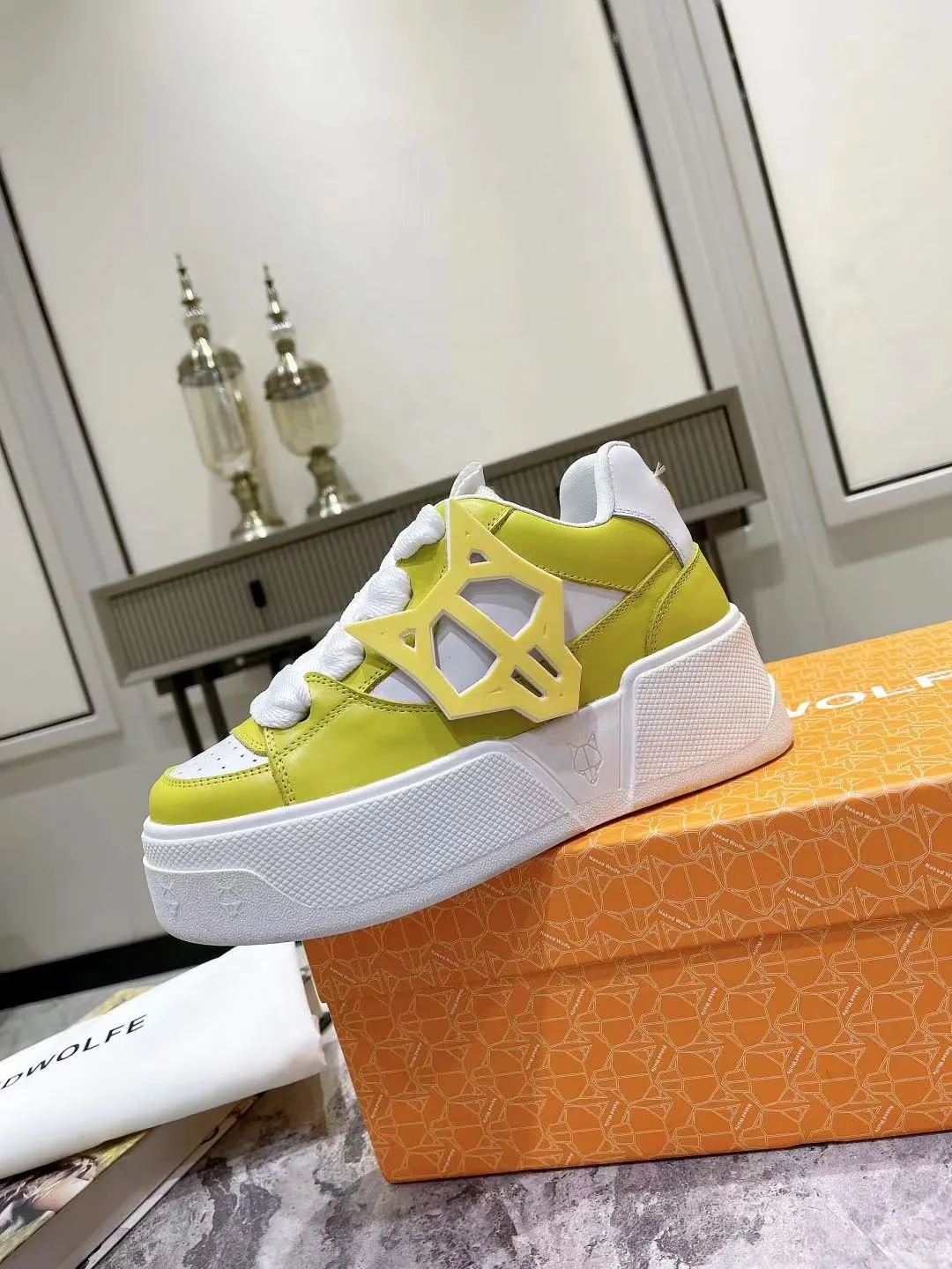 5 Estrellas Naked Wolfe Sneaker Snatch Sneakers Chaussure Kosa Slider ...